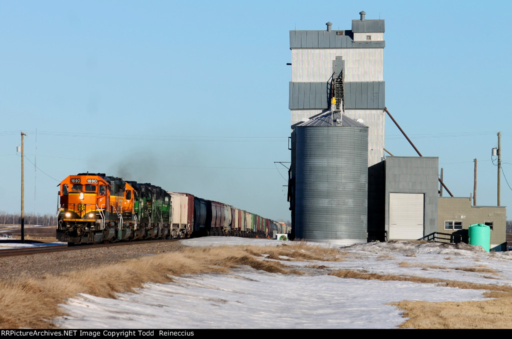 BNSF 1690